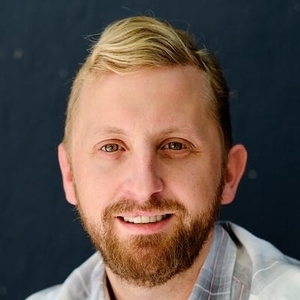 Robin Gilbert-Jones, Senior Research Analyst, Skift | Skift Live Speaker